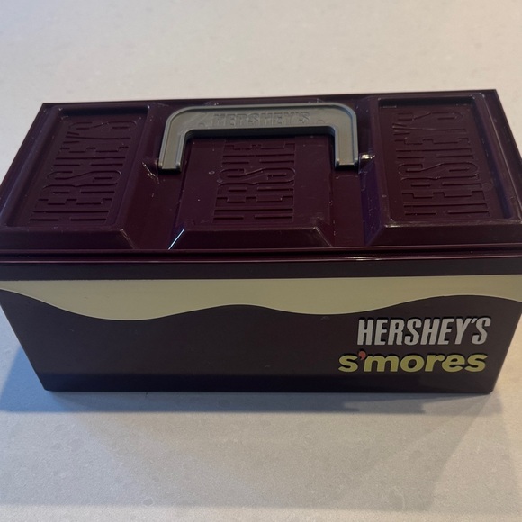 hersheys | Kitchen | Smores Storage Box Brown Fun For Everyone Kids ...